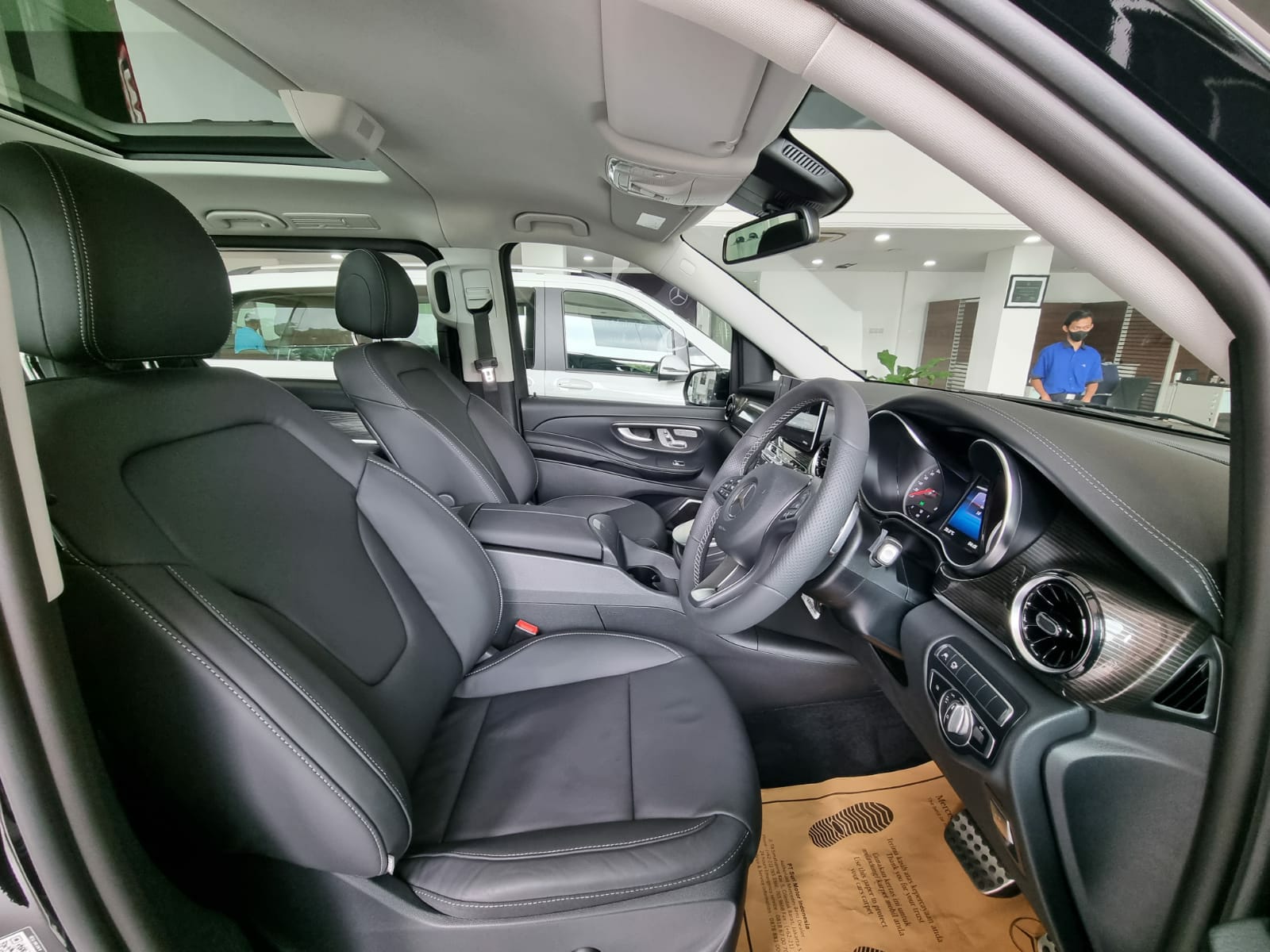 V-Class V250 LWB Avantgarde NIK 2023 | Promo Mercedes Benz 2025 ...