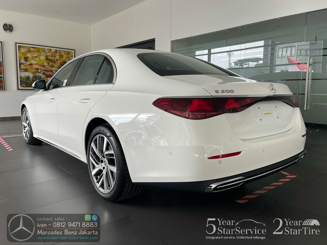 E200 Exclusive Line 2025 - Mercedes Benz Jakarta